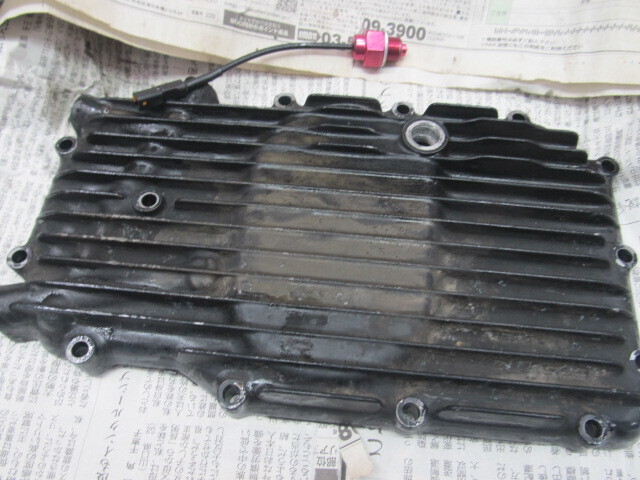 スズキGSX400インパルス、オイルパンドレン穴溶接修理。: 岩手県盛岡市 街の溶接屋オーテック （各種溶接、修理、製作、加工）